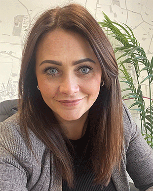 Jennifer Pettitt's Instagram, Twitter & Facebook on IDCrawl